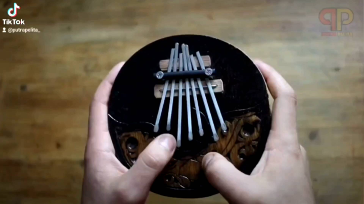 KALIMBA ALAT MUSIK TRADISIONAL 7 KUNCI ALAT MUSIK TRADISIONAL KALIMBA 7 ...