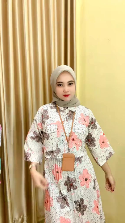 One Set Vilmei Korean Kemeja Crop & Rok Midi Plisket | Lazada Indonesia