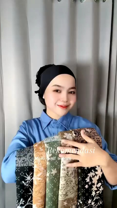 Adaline | Promo Jilbab Segi empat Terlari dan Termurah Bahan Voal Hitam ...