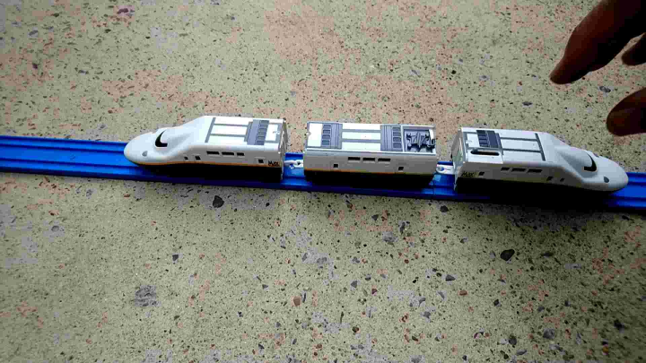 Tomy Plarail รถไฟญี่ปุ่น Max E4 สภาพดี | Lazada.co.th