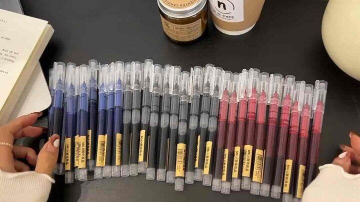 พร้อมส่ง ปากกาหมึกเจลMUJI 10แท่ง/กล่อง ปากกาเจล ปากกาหมึก เขียนลื่น เขียนดีมาก ไม่ซึม เครื่อง ...