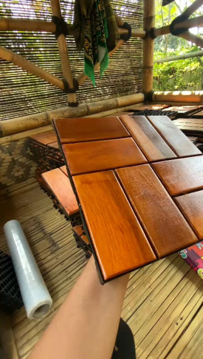 Decking tile kayu ukuran 30x30 cm - alas lantai kayu - flooring kayu ...