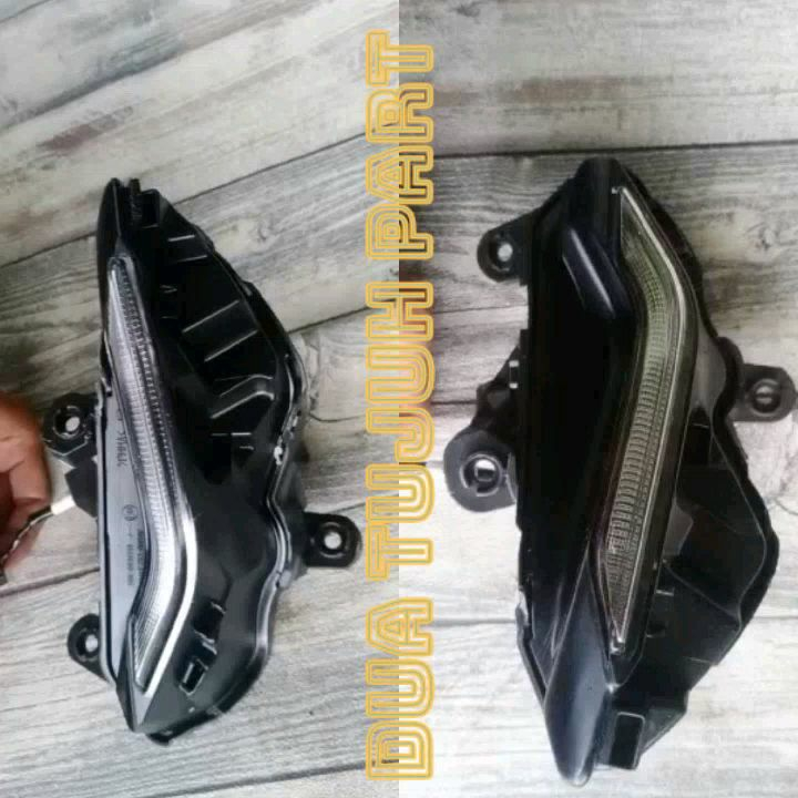 lampu senja kanan kiri yamaha r15 v4 2021 ke atas original | Lazada ...