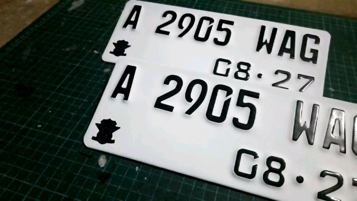 CUSTOM PLAT NOMOR MOTOR BAUT TANAM FONT BARU DAN FONT LAMA / DOBEL PLAT ...