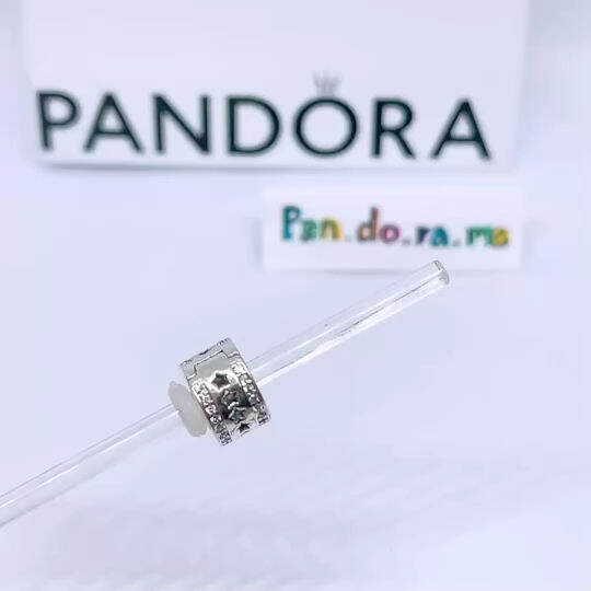 [พร้อมส่ง สินค้าแท้ 💯] Pandora Row of Stars Clip Charm 1 คู่ แถมกล่อง ...