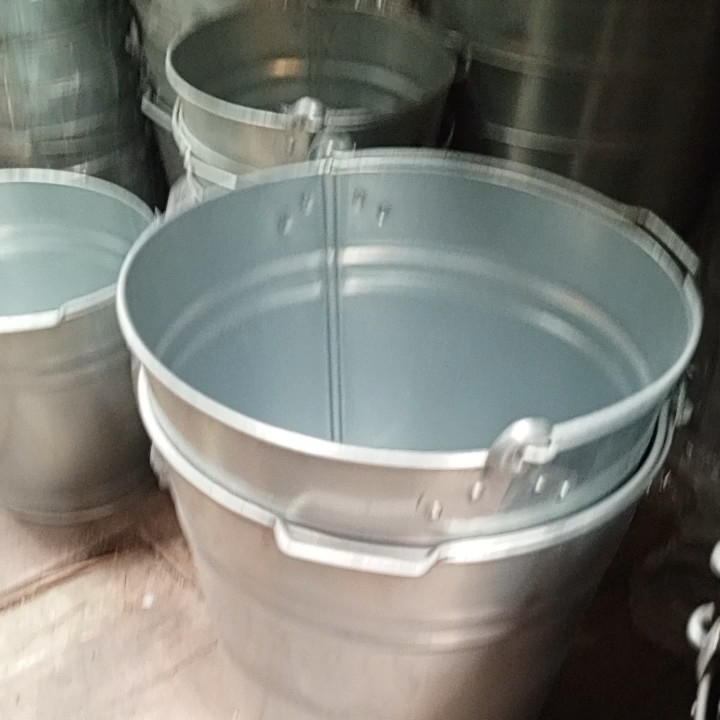 ember galvanis tebal / pot kaleng tebal anti karat | Lazada Indonesia