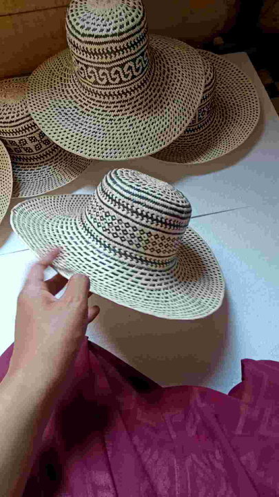 Topi Rotan Bunder Topi Etnik Handmade Anyaman Rotan Dayak Kalimantan ...