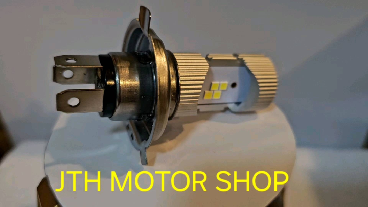 หลอดไฟหน้า Philips LED-HL HS1 Ultinon Essential Moto 6500Kelvin 12V DC ...