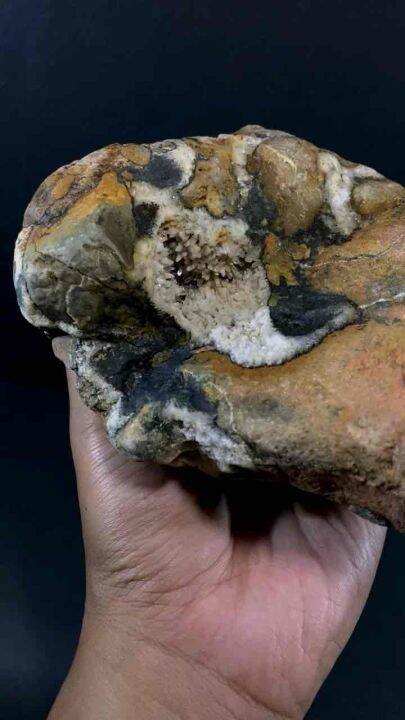 Bongkahan Batu Crystal Breksi Natural L44 atau Batu Kristal Breksi atau ...