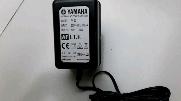 Keyboard Piano Yamaha Model: PA-3C OUTPUT: 12V ==700mA | Lazada Indonesia