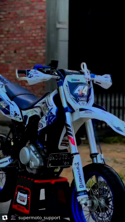 stiker motor WR 155 FULL BODY terkece dan terkeren warna , papan nomer ...