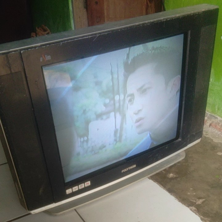 mesin tv polytron U.slim tabung 21 in digital | Lazada Indonesia
