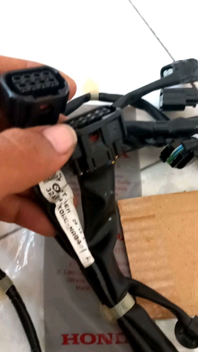 Kabel body bawah mesin Honda ADV 160-sub harness engine Honda ADV 160 ...