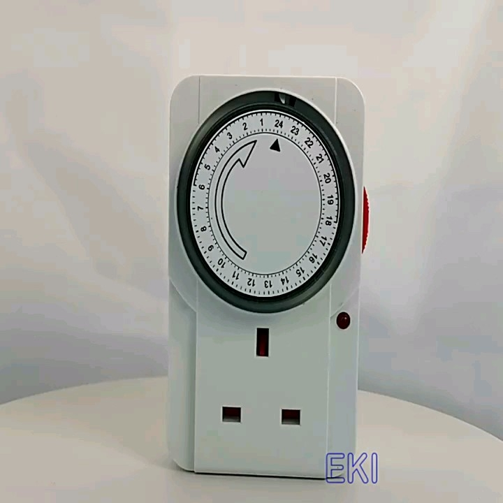 🔥ReadyStockIn🇲🇾 | EUROSAFE 24 Hours Analog 3 Pin Plug In Timer | Lazada