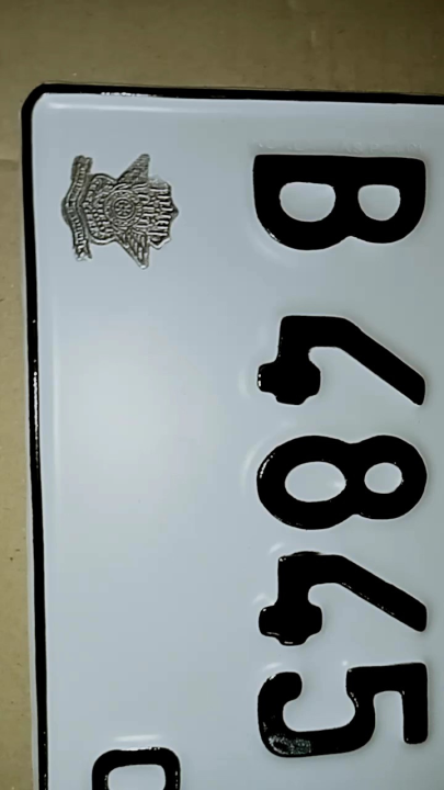 PLAT NOMOR MOTOR FONT BARU PUTIH ATAU HITAM PAKE LOGO DAN TULISAN ...