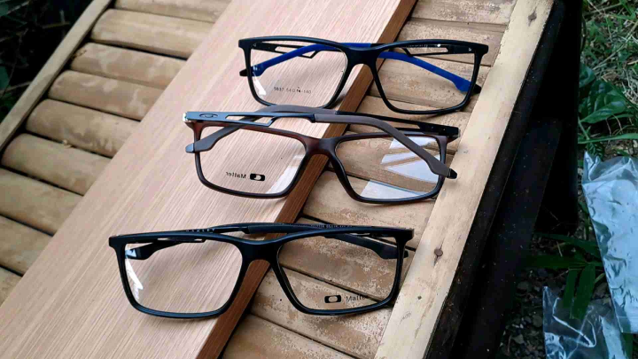 Kacamata Pria Baca Plus Lensa Progresif Double Fokus Baca Dan Jalan ...