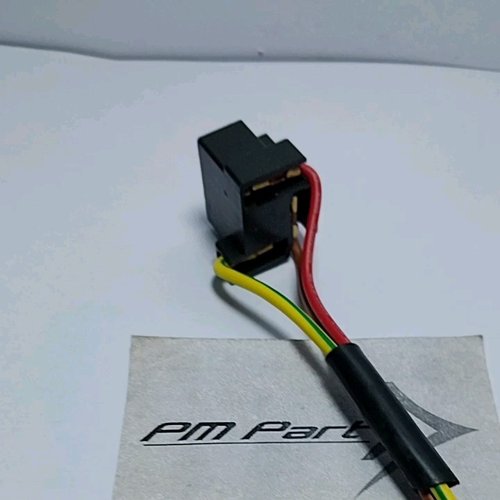 Soket / socket bolham lampu H4 plastik - socket seal beam plastik ...