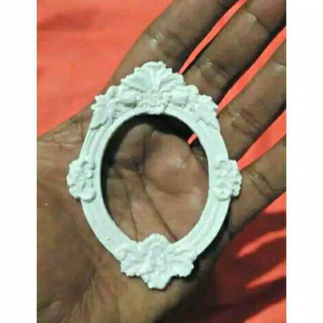 Frame oval ukir daun warna putih | Lazada Indonesia