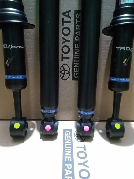 shock shockbreaker Toyota Fortuner TRD depan belakang sepasang original ...