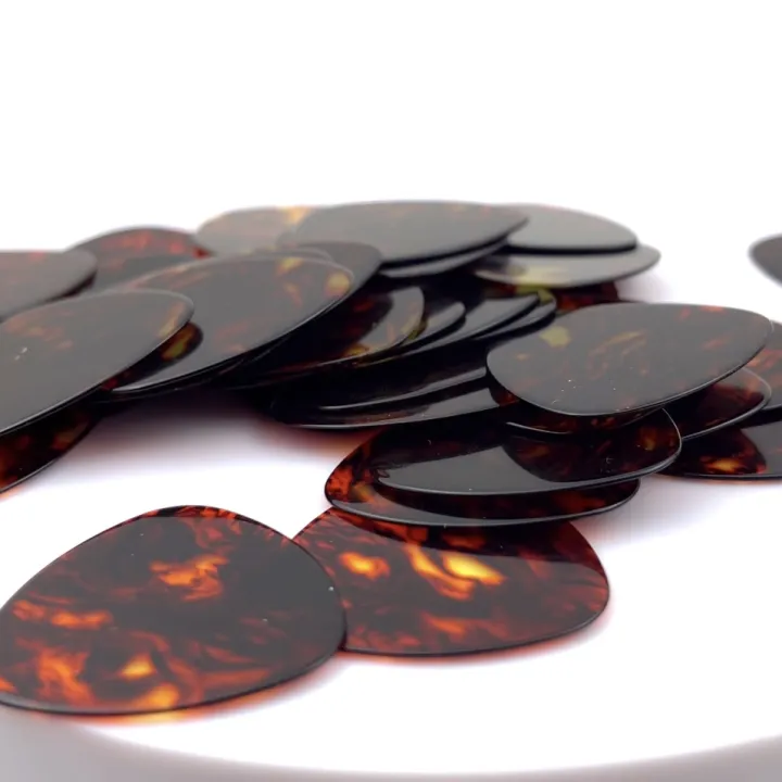 ปิ๊กกีต้าร์ 5 ชิ้น ปิ๊กกีต้าร์ Celluloid สามเหลี่ยมเล็ก ปิกกีตาร์ ปลาย ...