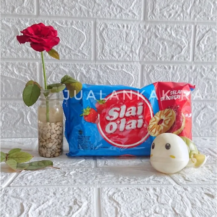 Biskuit Slai Olai Stoberi 240 gram | Lazada Indonesia