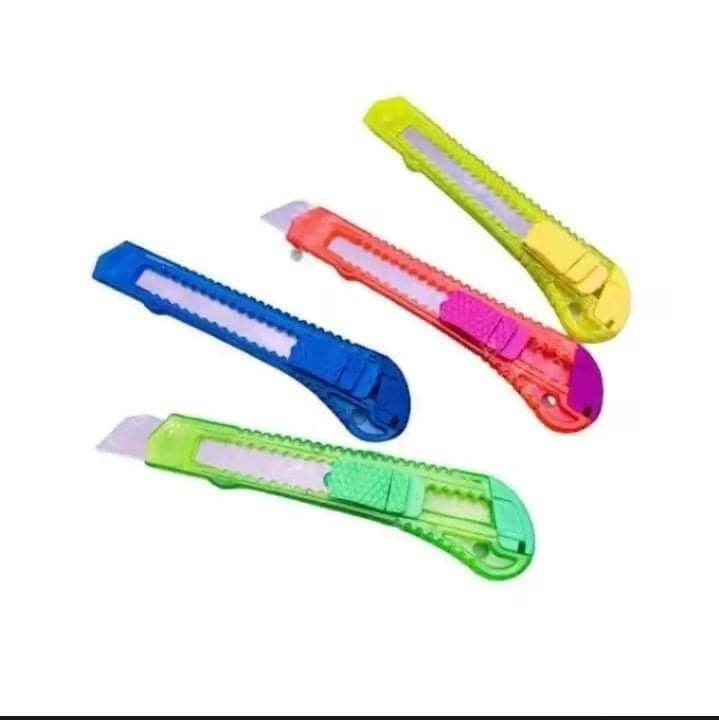 SMALL AND LARGE RETRACTABLE PLASTIC BLADE CUTTER ART & CRAFTS CUTTING ...