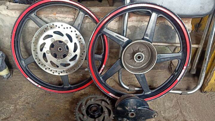 velg pelek yamaha vixion old 3C1 fullset piringan dudukan gir original ...