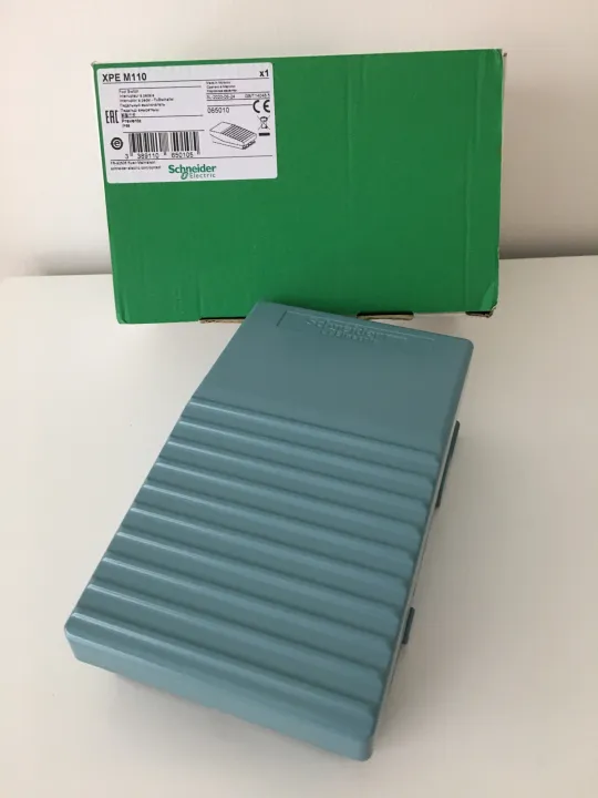 Schneider XPEM110 Metal Foot Switch Harmony XPE, Single foot switch ชไน ...