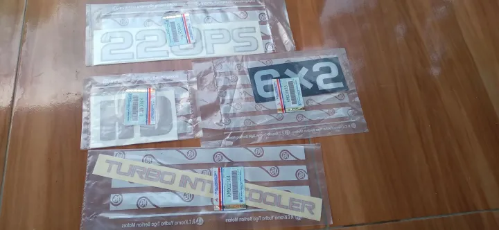 Stiker Logo Mitsubisi Fuso 220ps original 1set 4biji sesui foto yah ...