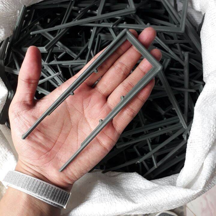 Pasak Penjepit Plastik Mulsa Panjang 5 x 14 cm 1 Kg Sujen Isi 150an ...