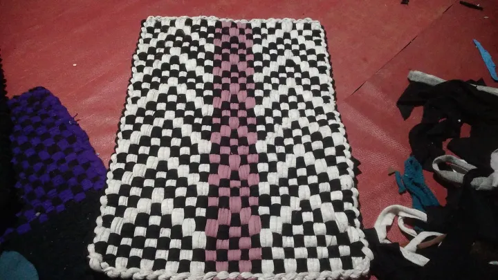 keset unik anyaman ukuran 65x45cm bisa pesen warna sesuai keinginan ...