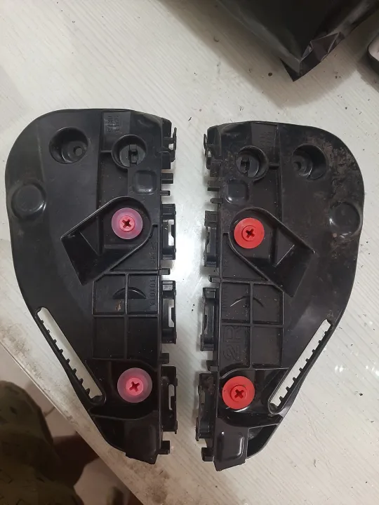 breket bemper depan hilux revo kanan atau kiri original 52115-0k180 ...