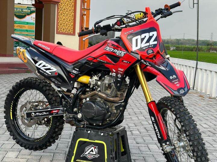 AMANAH DECALS STIKER MOTOR CRF WARNA MERAH HITAM BEBAS REQUEST DESAIN ...