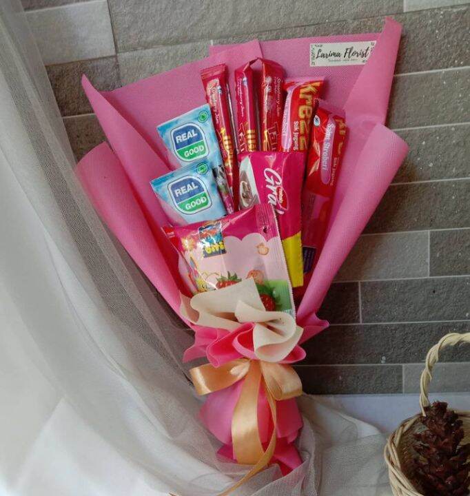BUKET SNACK PINK CANTIK| Snack Bouquet Pinky, Buket Wisuda | Lazada ...