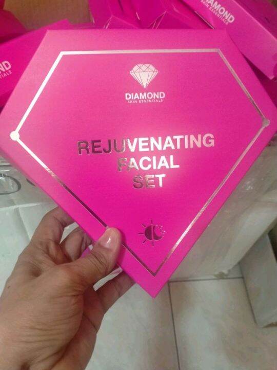 Diamond Skin Essentials (Rejuvenating set) with FREEBIES | Lazada PH