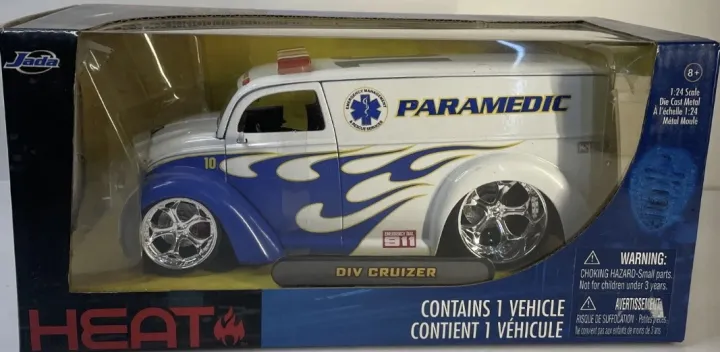Div Cruiser Bus Paramedics Ambulance 1:24 with model Diecast by Jada ...