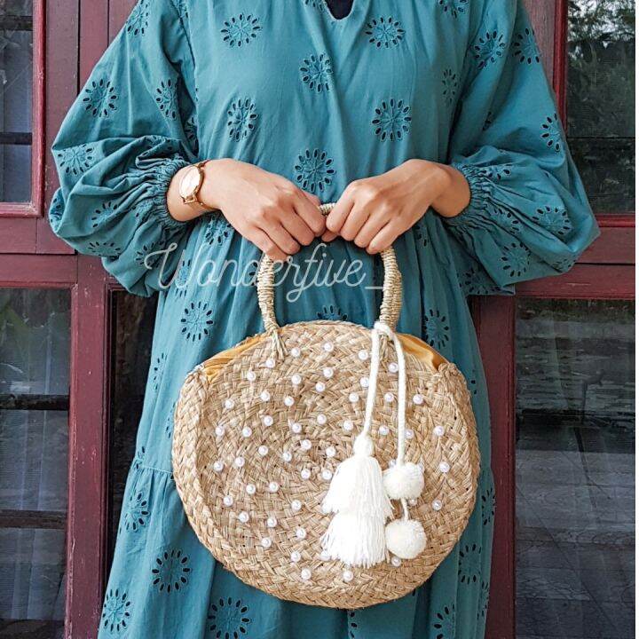 Tas Anyaman Kerajinan Mendong Pandan Rara Etnik Tradisional Bali Bentuk ...