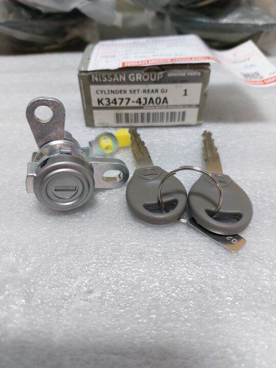 กุญแจฝาท้าย NISSAN NAVARA D23 NP300 K3477-4JA0A (เป็นอะไหล่แท้ Nissan ...