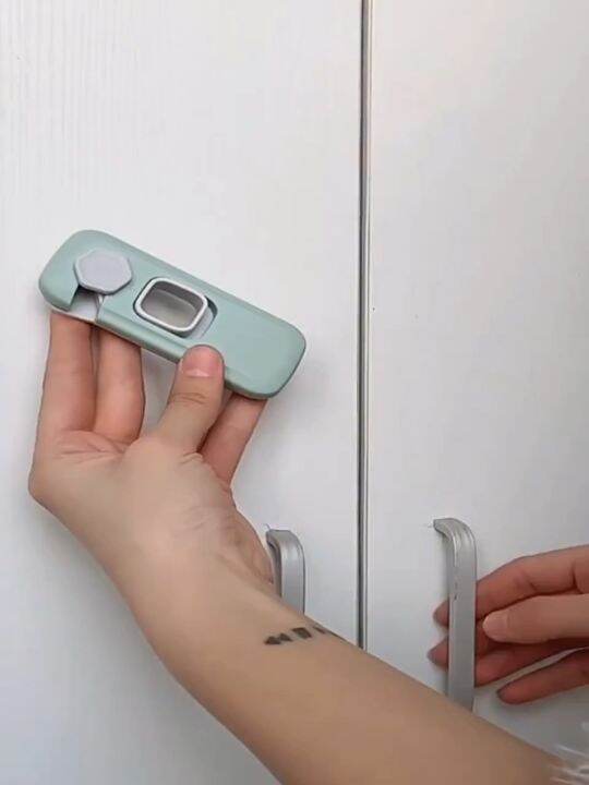 Child safety lock baby anti-clip hand open door lock cabinet door lock ...