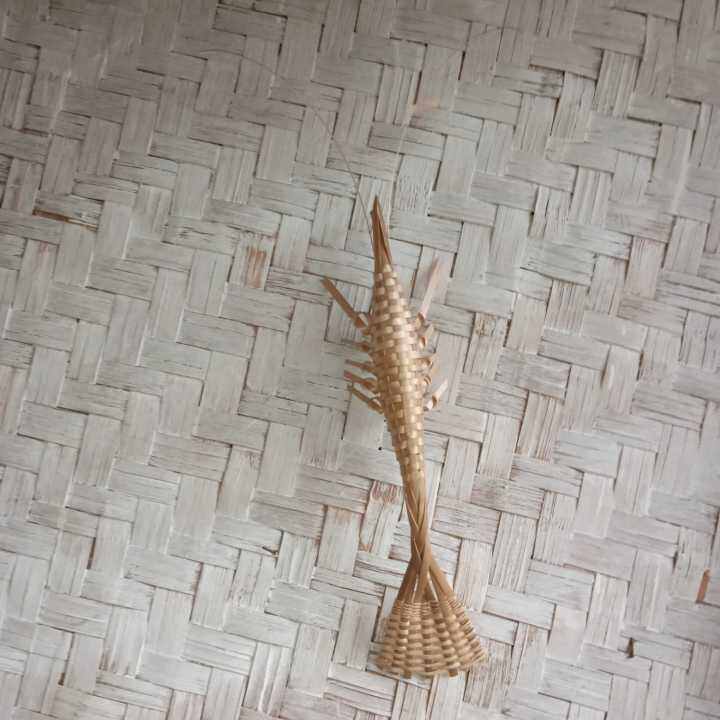 hiasan dinding reflika udang terbuat dari anyaman bambu | Lazada Indonesia