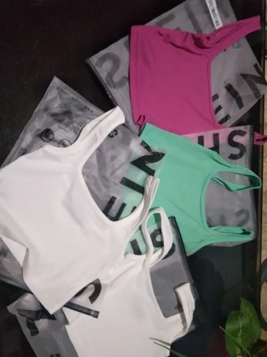 SHEIN CROPTED FITTED SANDO SIZE XS ,Colors : 2white,1pink,1mint green ...