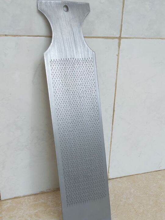 Parut Kelapa Tradisional tajam tebal dam kuat 10 x 38 cm - parut kelapa ...