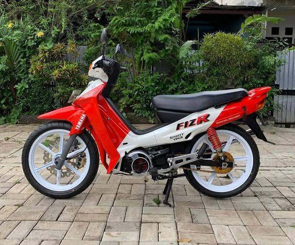 cover body set halus Yamaha F1zr warna malboro merah putih full set ...