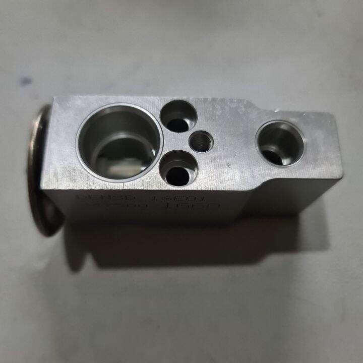 Toyota Vios 2003 to 2006 Expansion Valve (Block Valve) Denso, 1660 ...