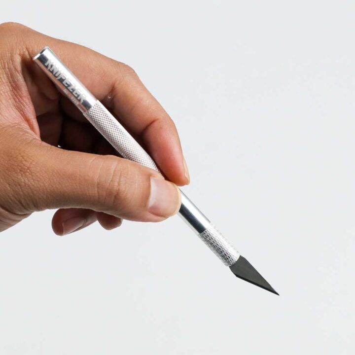 Pisau Cutter pegangan besi dengan 5 mata pisau pengganti | Lazada Indonesia