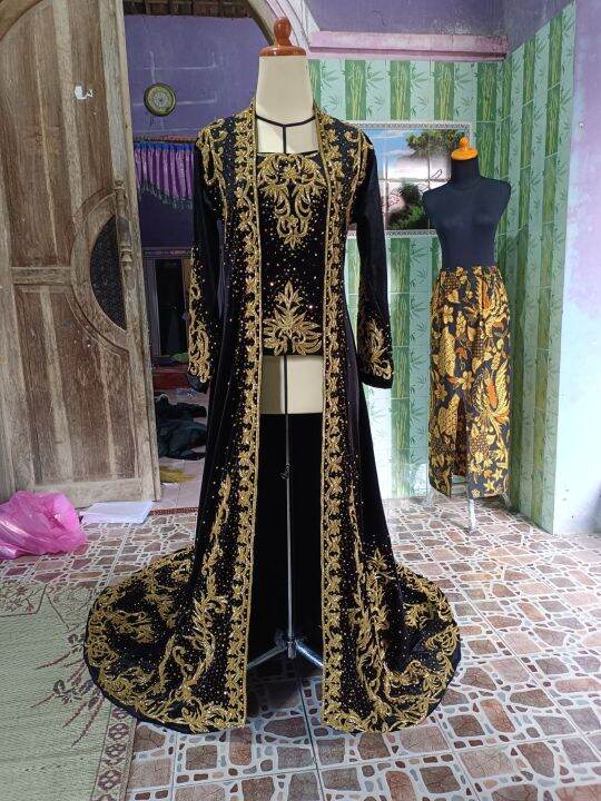 kebaya bludru kutubaru full payet jepang/kebaya bludru pengantin ekor ...