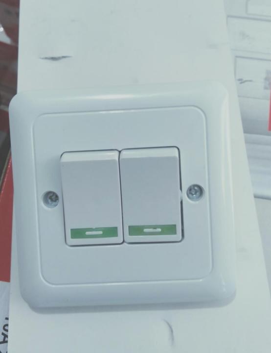 saklar lampu dinding 2 kontak on off lampu tempel dinding | Lazada ...