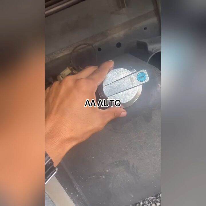 Daihatsu DV57 Lorry Fuel Tank Cap With Key Penutup Tangki Petrol Diesel ...