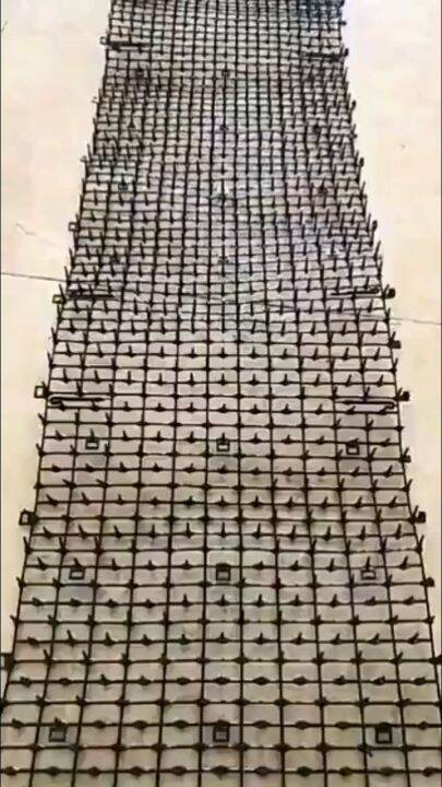 Anti-cat na tinik na banig Bulaklak sa hardin at punong plastik na ...