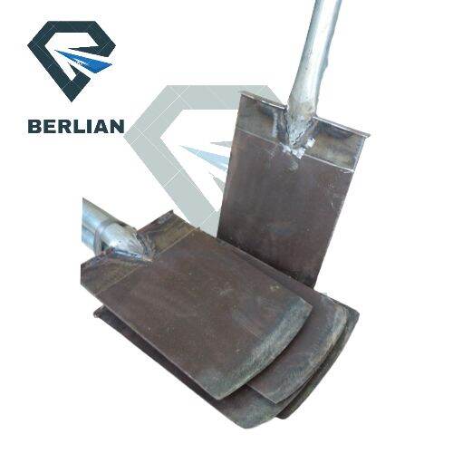 Skrop tanah / Lencek / Lempak / Bawak besi gagang pipa/ sekop baja ...